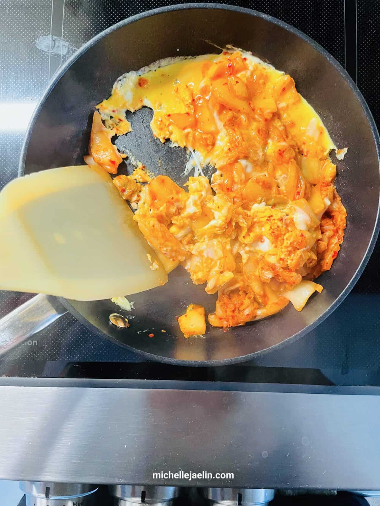 Easy Eggs Kimchi Recipe (Video) - Michelle Jaelin